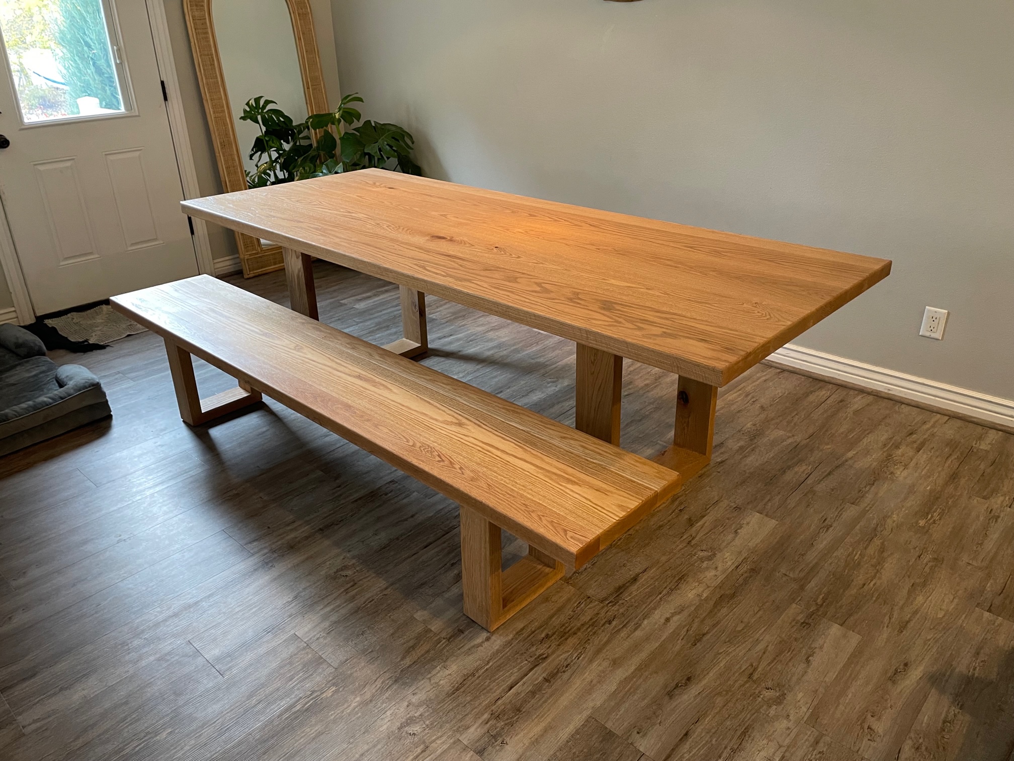 Designing Your Perfect Custom Wood Table: Tips and Tricks